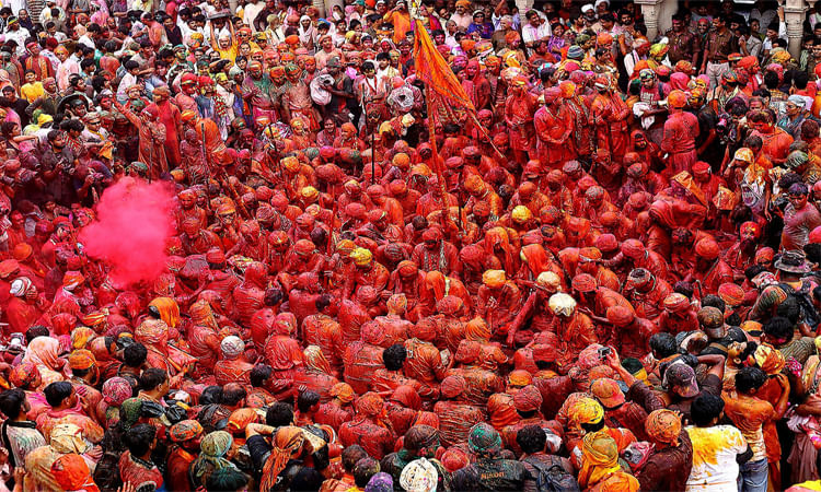 బర్సానా హోలీ: మథురలో ఘనంగా హోలీ వేడుకలు | Barsana holi celebrations in ...