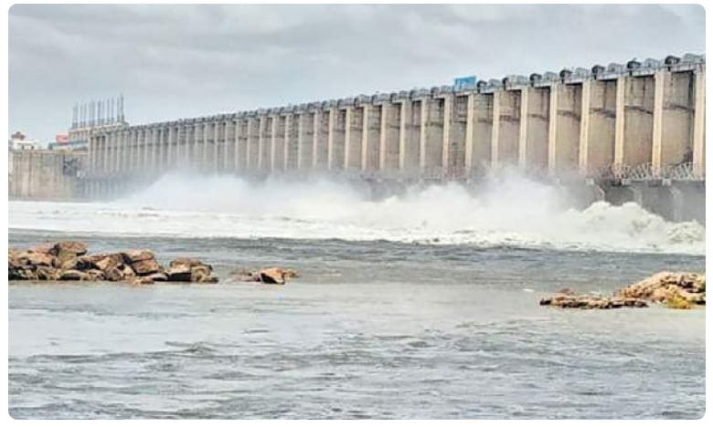 జూరాలకు వరద ఉదృతి.. 39 గేట్లు ఎత్తివేత..! | 39 gates opened in jurala ...