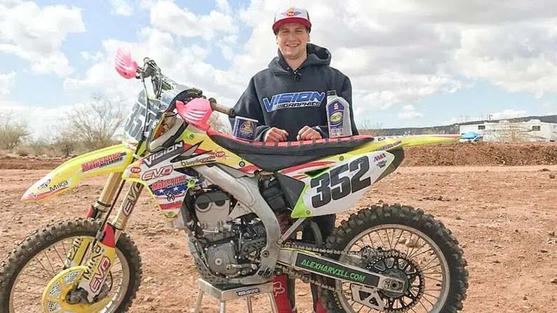 Alex Harvill: వరల్డ్ రికార్డ్ కోసం ప్రయత్నం.. ప్రమాదవశాత్తు మోటోక్రాస్ ...