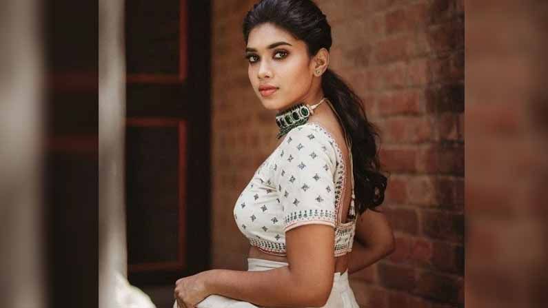 Dushara Vijayan: స్టార్ డైరెక్టర్ సినిమాలో ఛాన్స్.. అంత పొగరు ఎందుకు ...