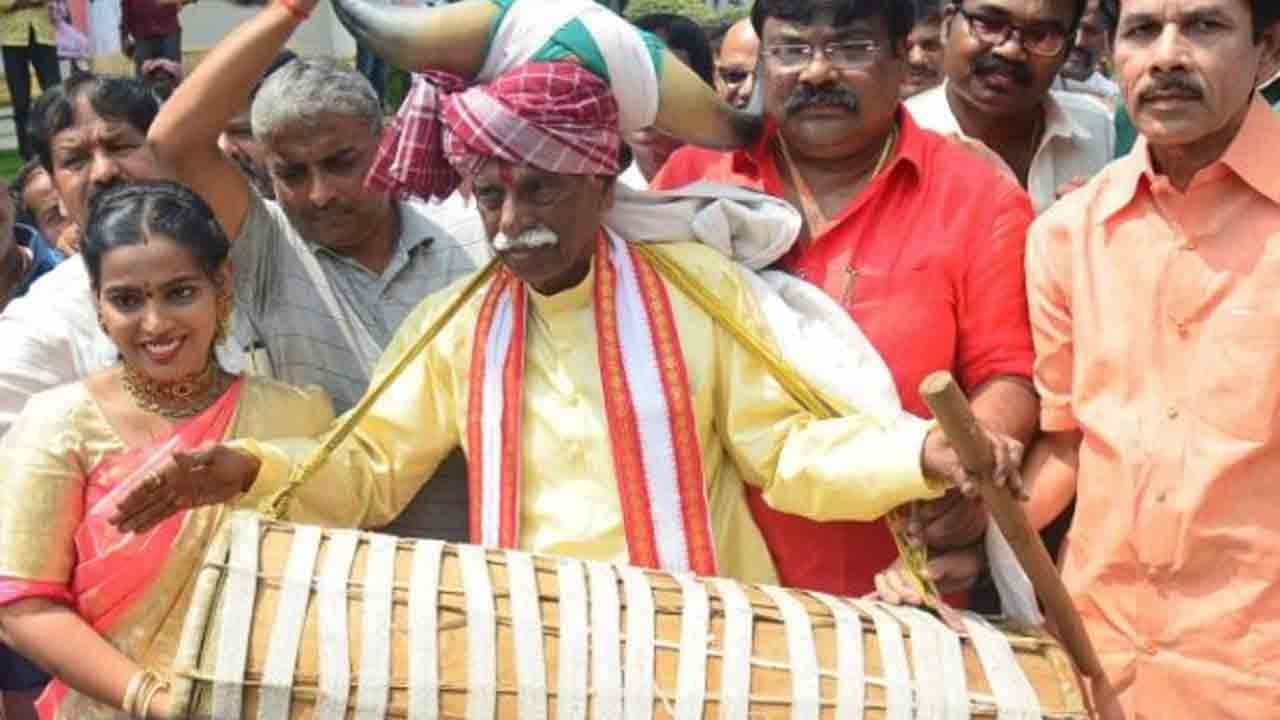 Alai Balai: పార్టీ ఆదేశిస్తే ఎన్నికల్లో పోటీకి సై అంటున్న దత్తన్న ...