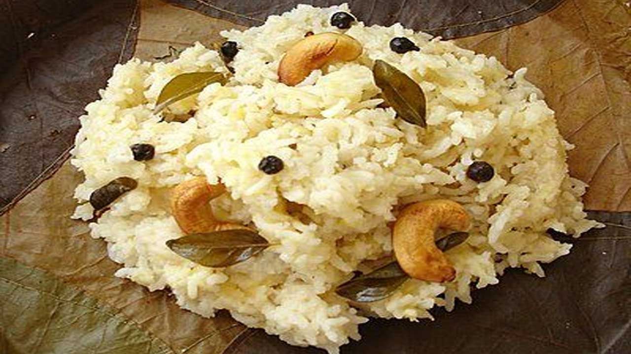 Pulagam: నేడు దుర్గాదేవి అలంకరణలో అమ్మవారు.. దేవి నైవేద్యం పులగం ఎలా ...