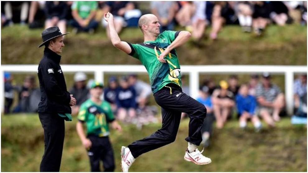 19 పరుగులకే 5 పెద్ద వికెట్లు కుప్పకూల్చాడు.. 34 ఏళ్ల వయసులో కూడా వాడి ...