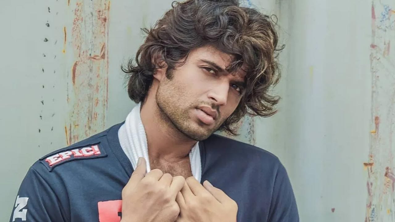 Vijay Devarakonda's Liger : టాలీవుడ్ నుంచి బాలీవుడ్‌ను ఏలడానికి ...