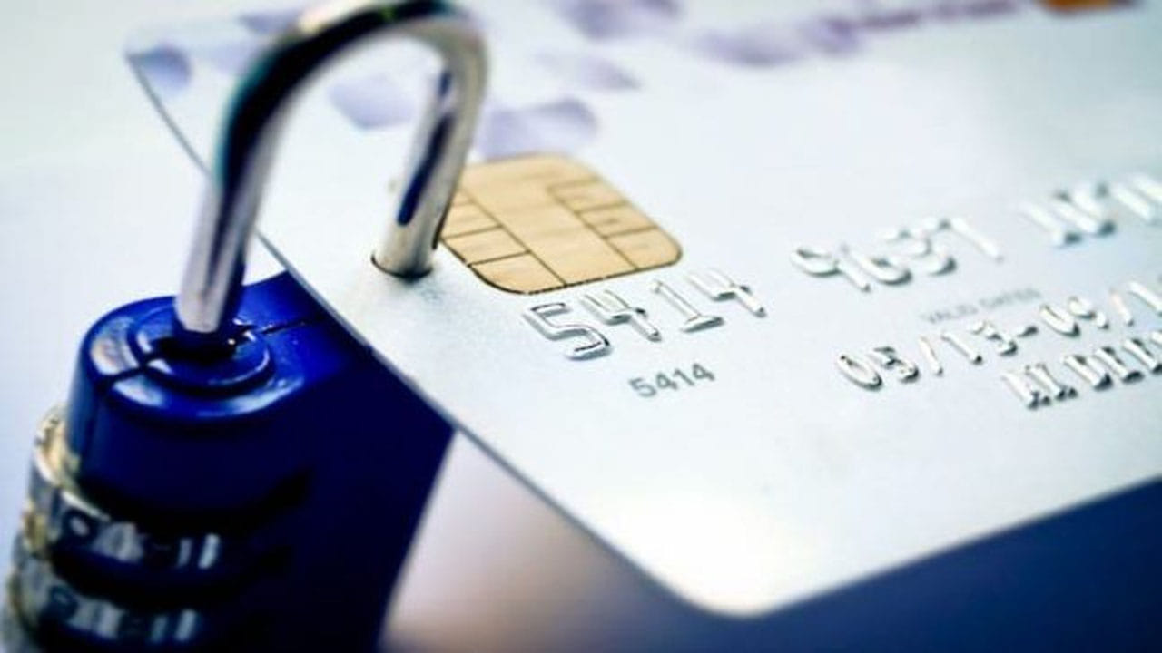 Credit Card Lock: క్రెడిట్, డెబిట్ కార్డుల‌కు లాక్‌ ఎలా చేయాలి ...