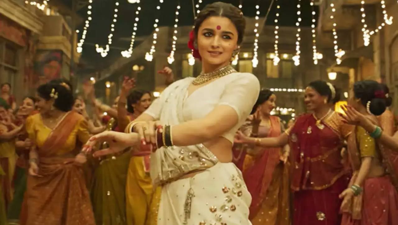 Gangubai: లేడీ డాన్‌గా అదరగొట్టిన అలియాభట్‌.. గంగూబాయి ట్రైలర్ ...