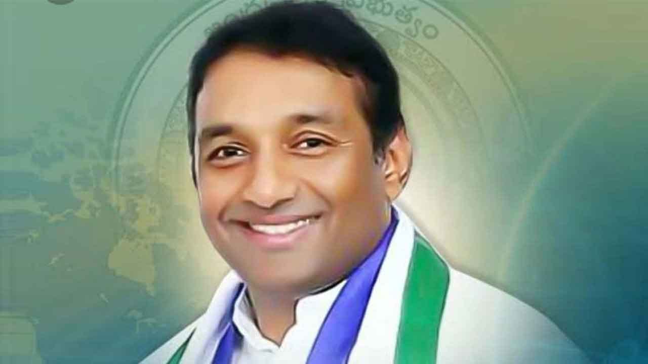 Minister Goutham Reddy Death: మంత్రి మేకపాటిపై సోషల్ మీడియాలో ...