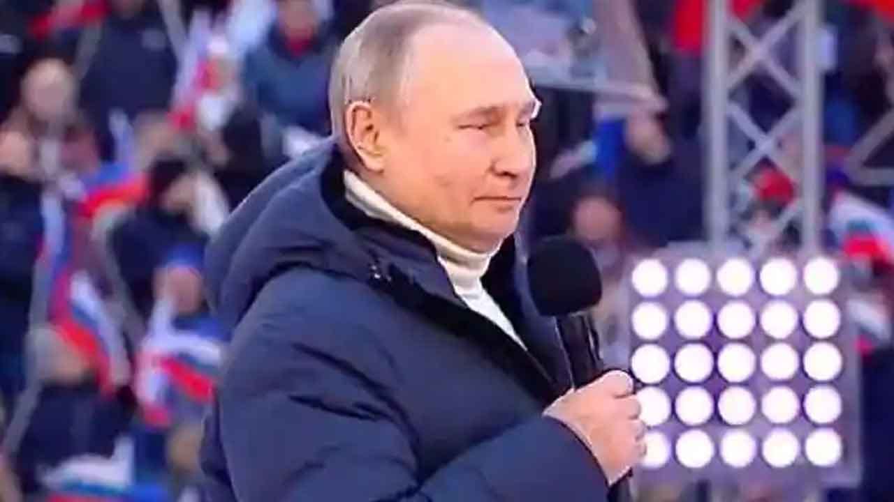 Putin Dress: ‘వార్‌’లోనే కాదు.. ‘వేరింగ్‌’లోనూ ‘తగ్గేదే లే’ అంటున్న ...
