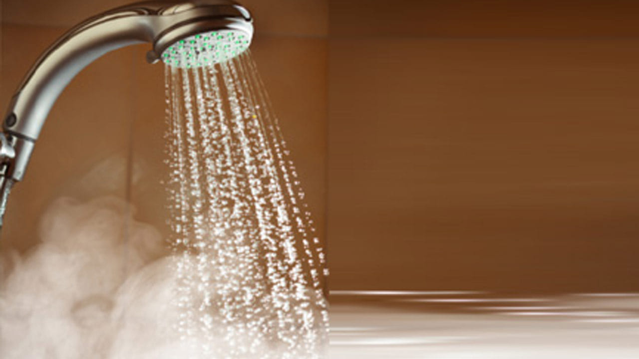 Hot water Bath: వేసవిలో వేడి నీటి స్నానం.. ఆరోగ్యానికి మంచిదేనా ...