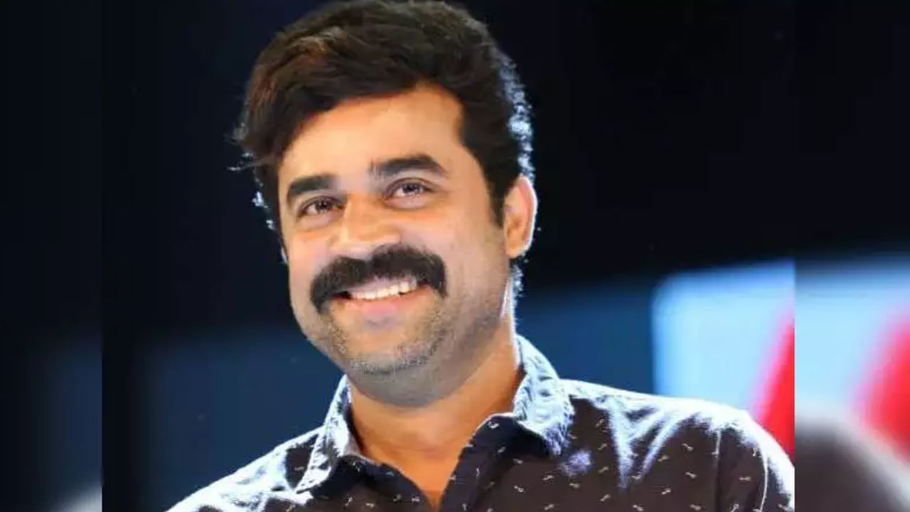 Actor Vijay Babu: అమ్మ ఎగ్జిక్యూటివ్ కమిటీ నుంచి తప్పుకున్న హీరో ...