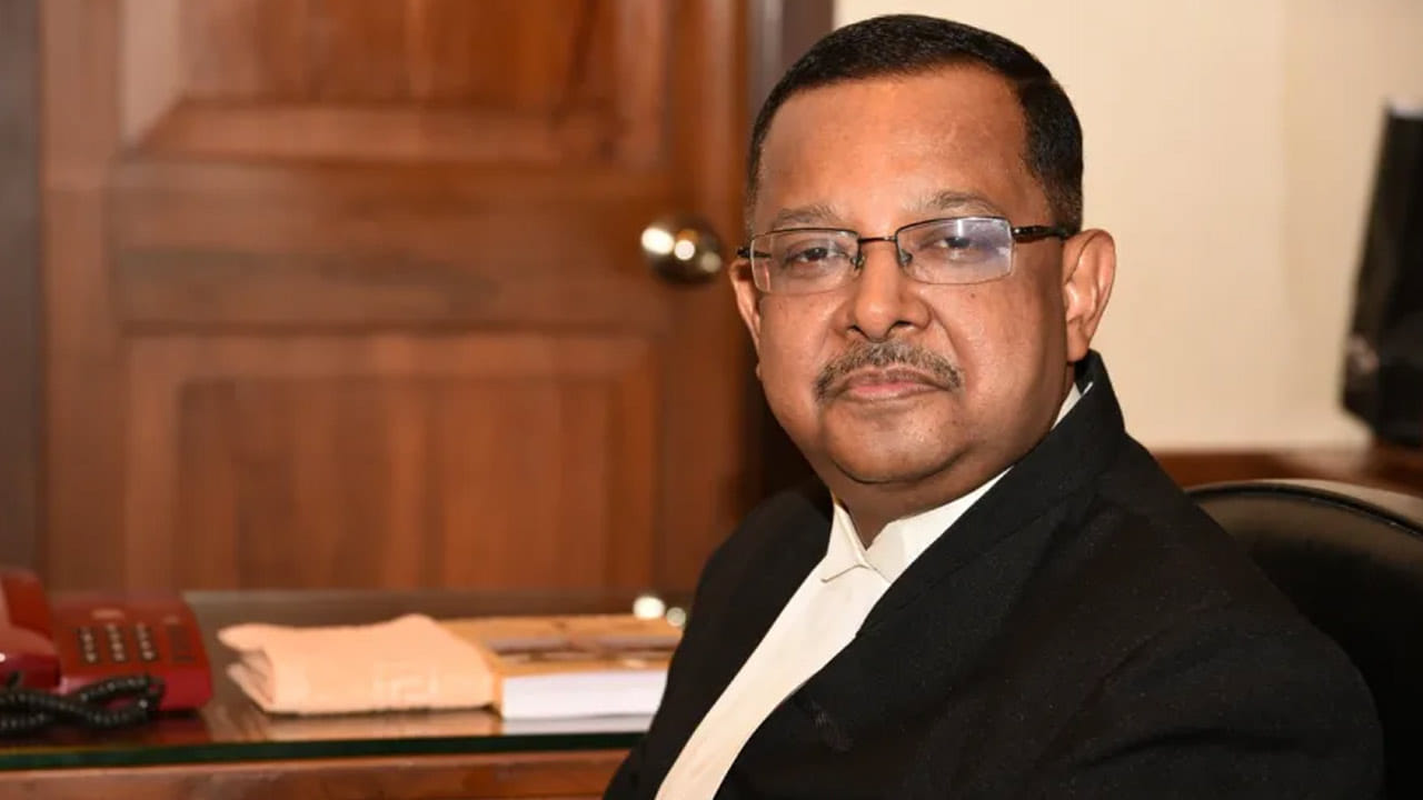 Telangana High Court CJ: తెలంగాణ చీఫ్‌ జస్టిస్‌గా ఉజ్జల్‌ భుయాన్‌.. ఢిల్లీకి ప్రస్తుత సీజే ...