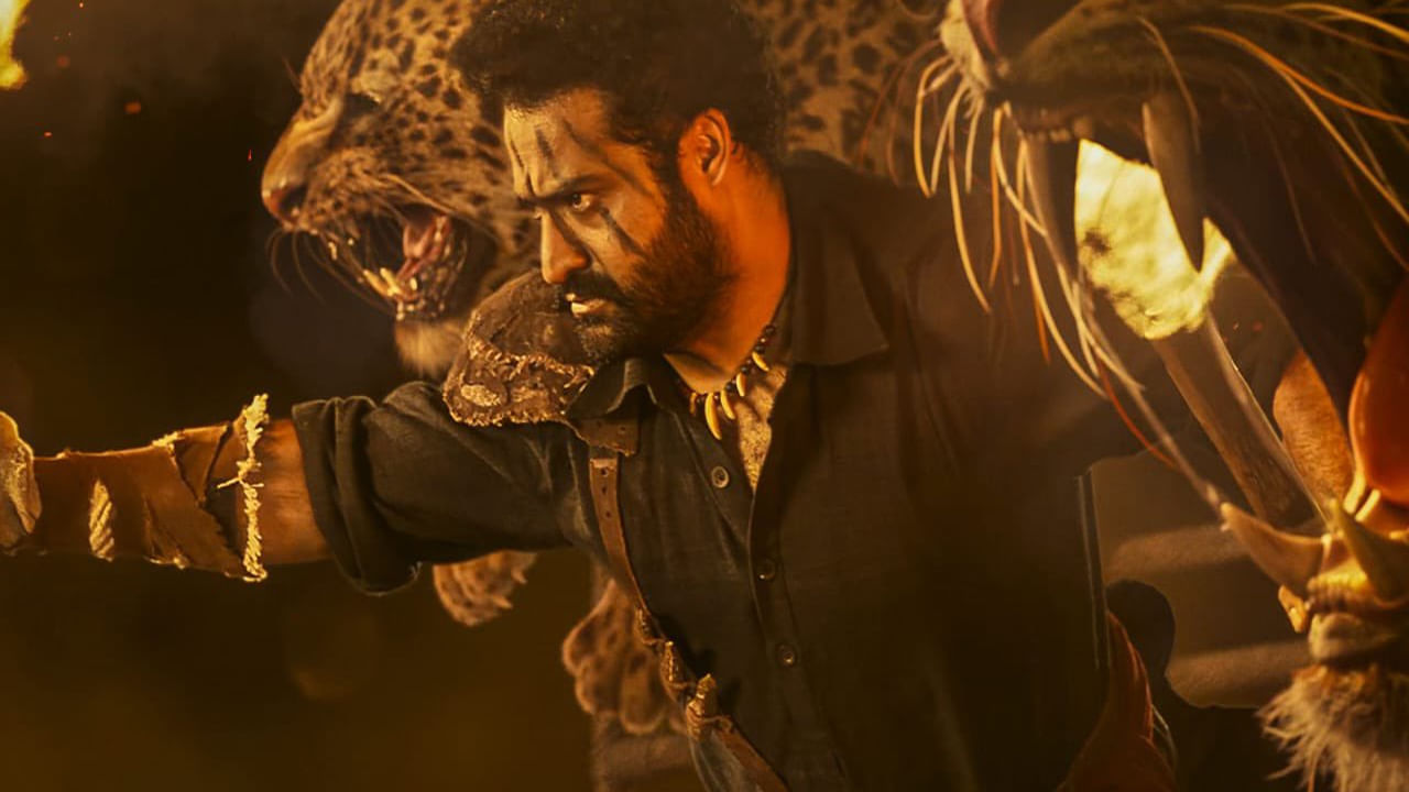 RRR: పులులతో తారక్ ఎంట్రీకి విదేశీయులు ఫిదా.. ఆ షాట్ ఎప్పుడూ చూడలేదంటూ ...