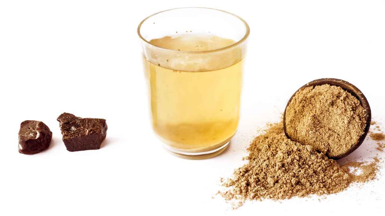 Hing Water Benefits : వేడి నీటిలో చిటికెడు హింగ్ మిక్స్ చేసి తాగండి ...