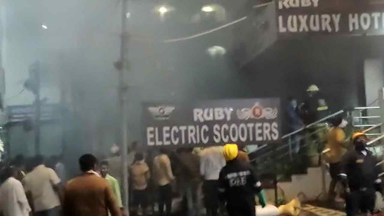 Hyderabad: సికింద్రాబాద్‌‌లో భారీ అగ్నిప్రమాదం.. ఏడుగురు మృతి ...