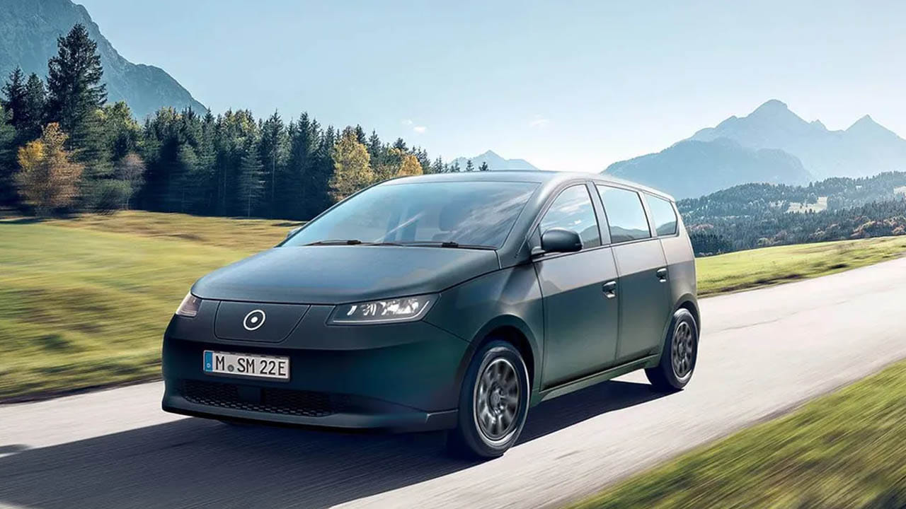 Sono Sion Solar Electric Car: సూర్యకాంతితో నడిచే మొదటి ఎలక్ట్రిక్ కారు ...