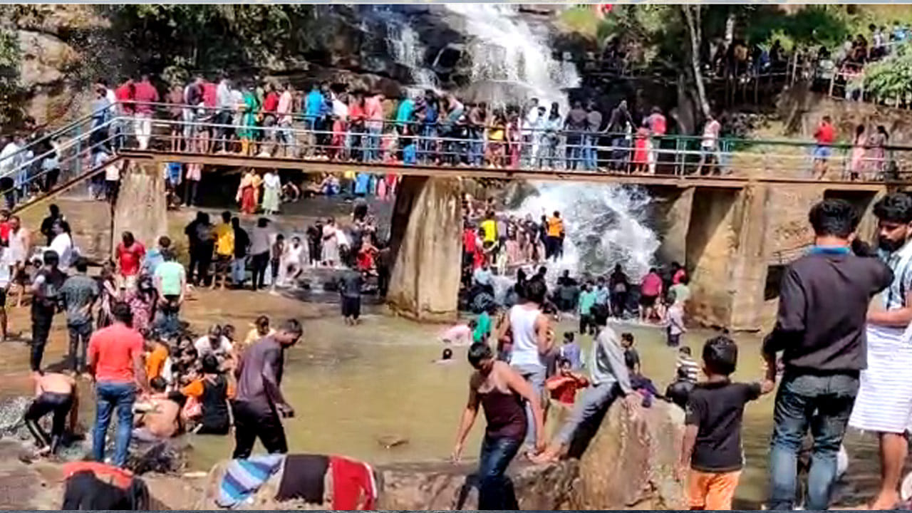 Kothapally Waterfalls: ప్రకృతి ప్రేమికులను కట్టిపడేస్తున్న కొత్తపల్లి ...