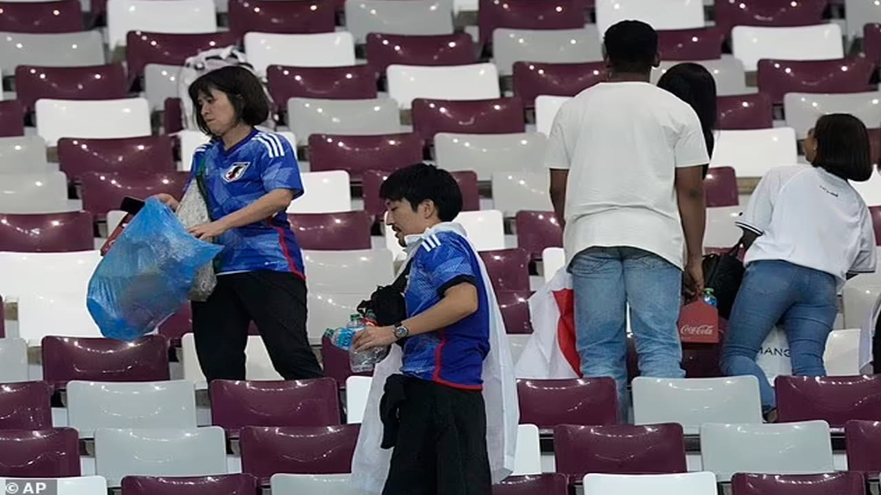 FIFA World Cup 2022: స్టేడియంలో ఆ జట్టు ఫ్యాన్స్ చేసిన పనేంటో తెలిస్తే ...