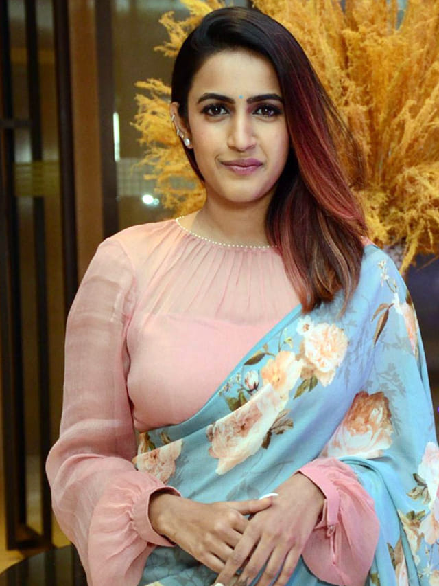 యాంకర్స్‏గా ఎంట్రీ ఇచ్చి హీరోయిన్లు అయిన ముద్దుగుమ్మలు.. – TV9 Telugu ...