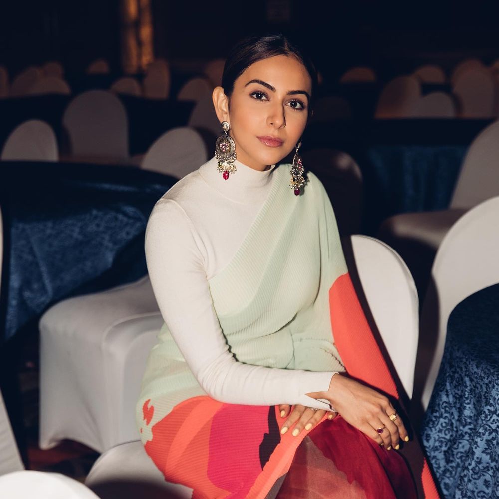 టాలీవుడ్ టాప్‌ హీరోయిన్ల లిస్ట్ లో తక్కువ టైం లోనే చేరింది అందాల తార రకుల్‌ ప్రీత్‌ సింగ్‌ వరుస