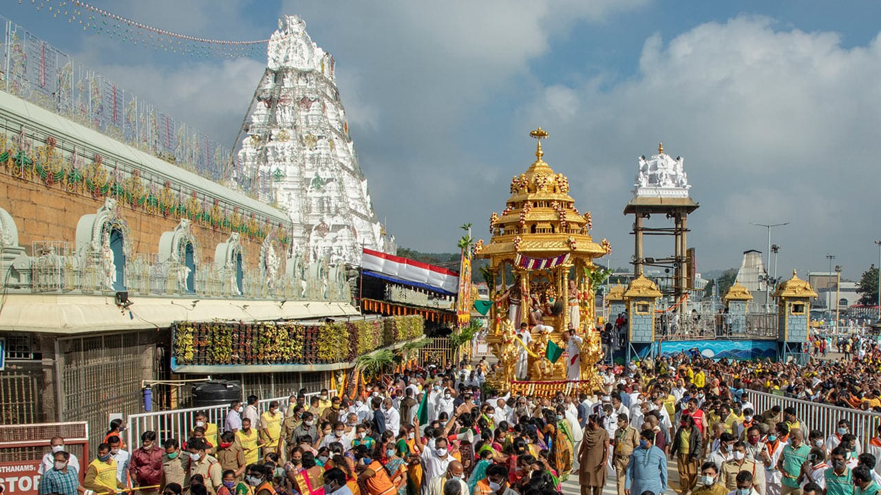 Tirumala: తిరుమలకు వెళ్లే భక్తులకు షాక్.. ఆ వసతి గృహాల్లో భారీగా ...