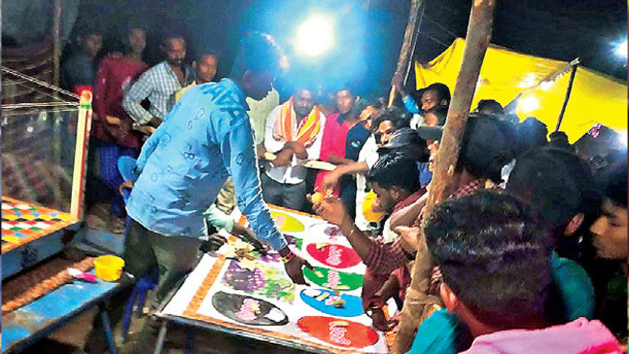 Kurnool: శివాలయంలో రెచ్చిపోయిన కేటుగాళ్లు.. రూ.3 లక్షల పెట్టుబడితో ...