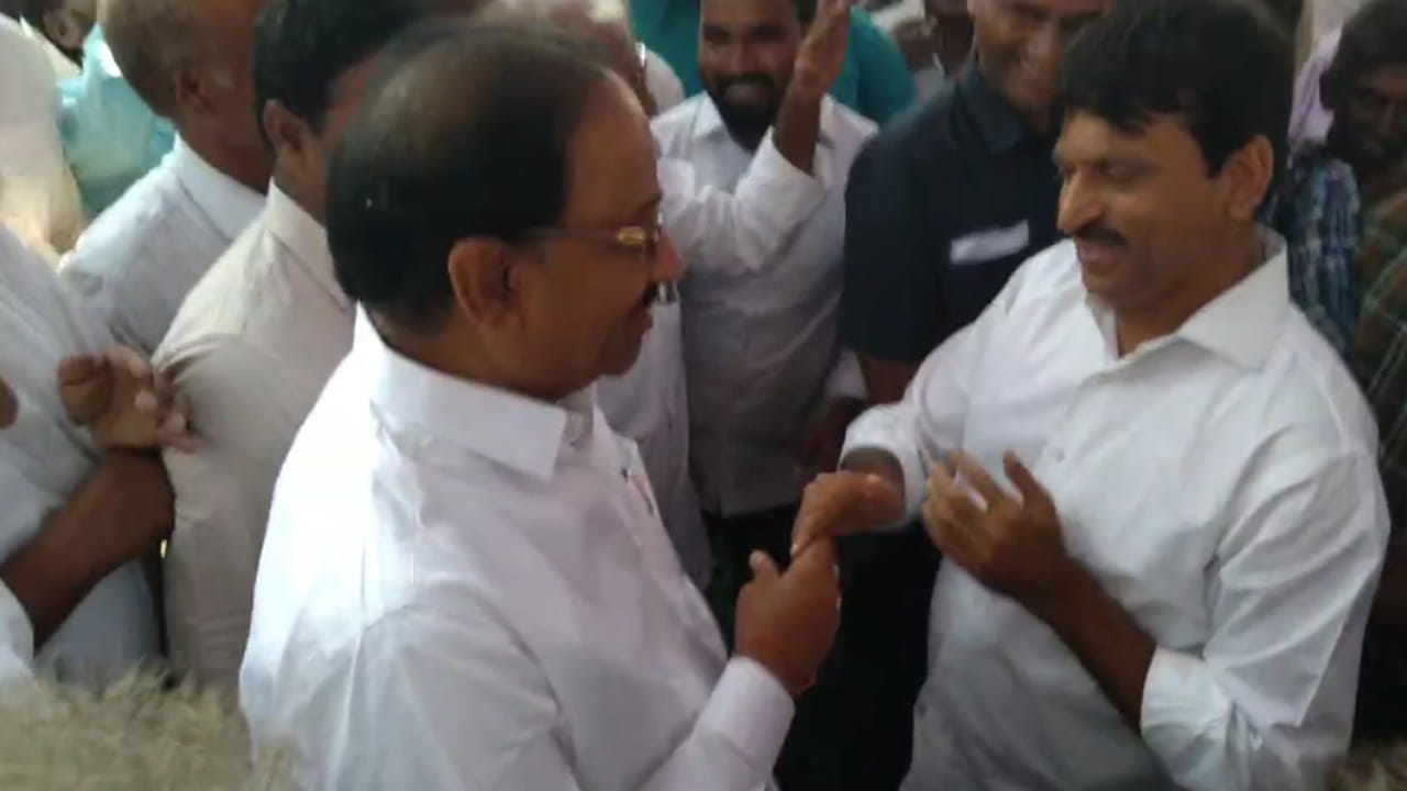 Khammam: వాటే సీన్.. పొంగులేటి.. తుమ్మల షేక్ హ్యాండ్.. ఎక్కడంటే ...