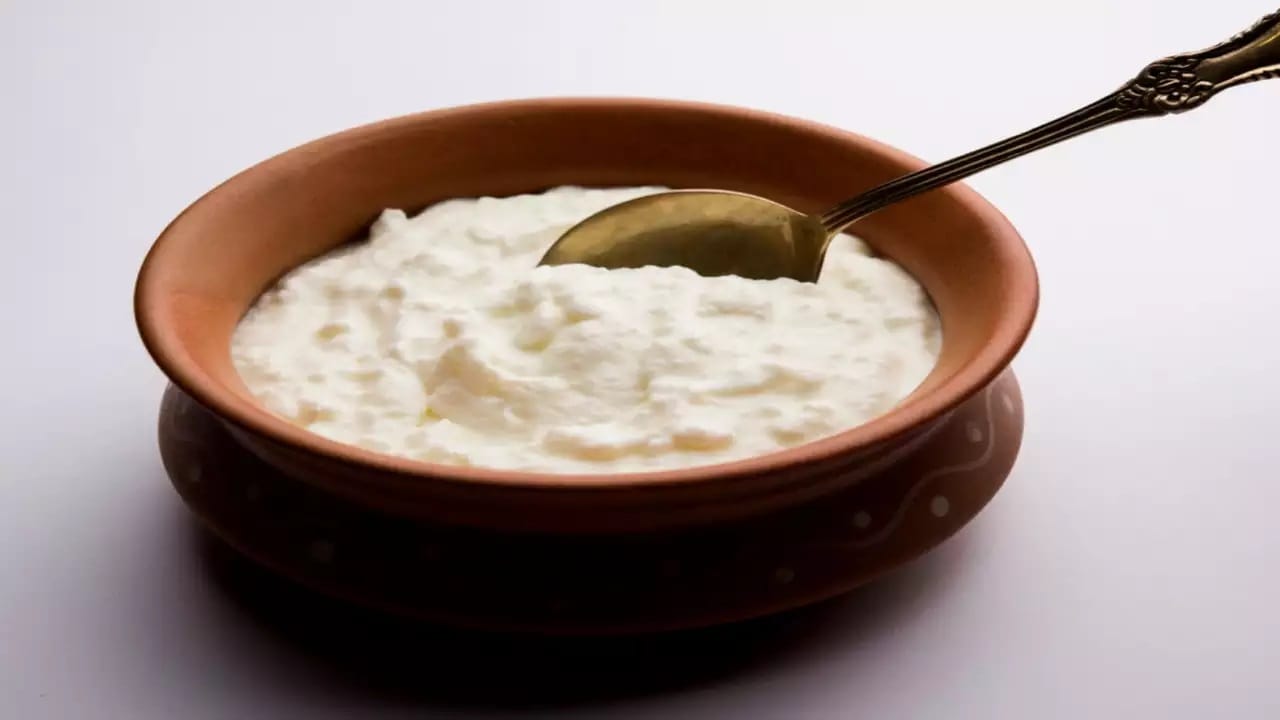 Curd Benefits: షుగర్ వ్యాధిగ్రస్తులకు దివ్యఔషధం పెరుగే.. రోజూ ఓ కప్పు ...