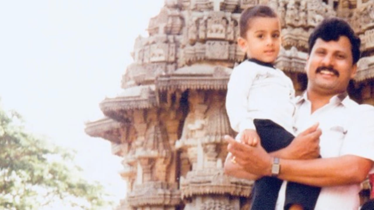 Tollywood: ఈ ఫోటోలోని చిన్నోడు ఇప్పుడు విలక్షణ నటుడు.. అతడి వాయిస్ ...