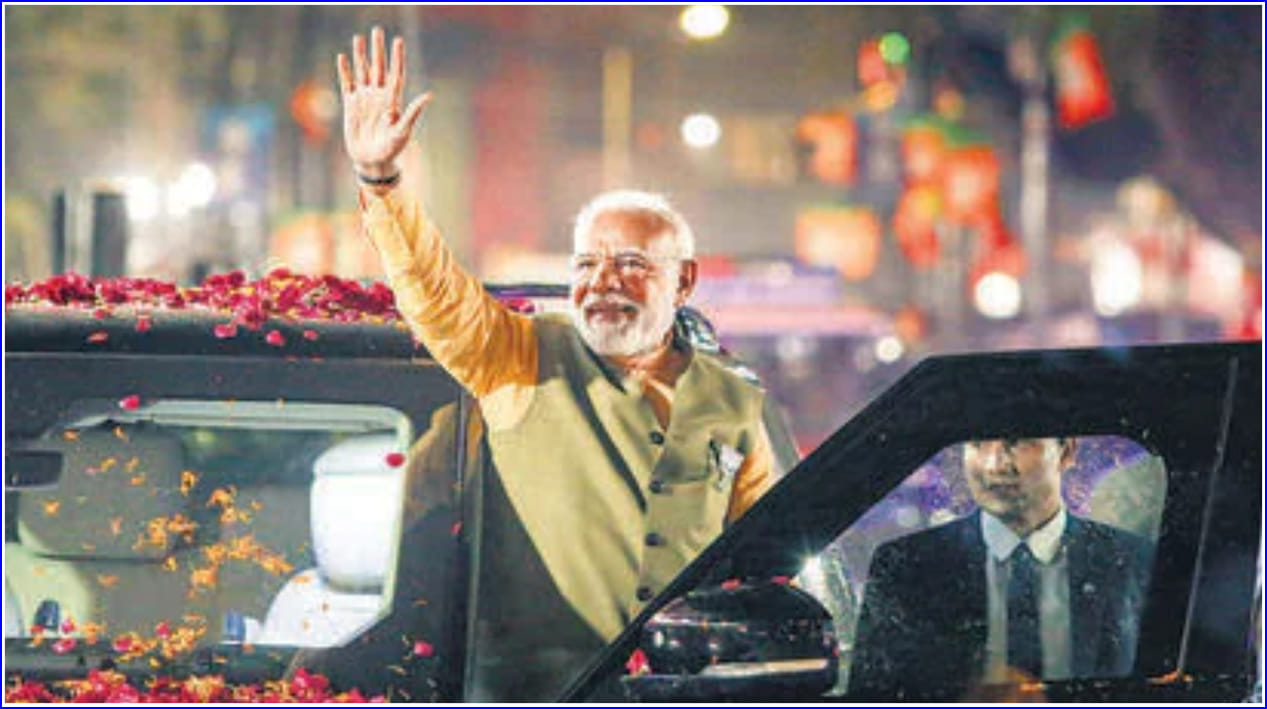 PM Modi: గువహాటిలో ప్రధాని నరేంద్ర మోడీ రోడ్‌షో.. వెల్లువెత్తిన ...