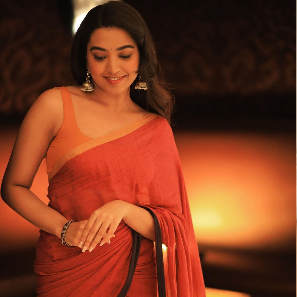 ముఖ్యంగా తమిళంలో కూడా ఆమెకు చాలా మంచి అవకాశాలు వస్తున్నాయి Tv9 Telugu