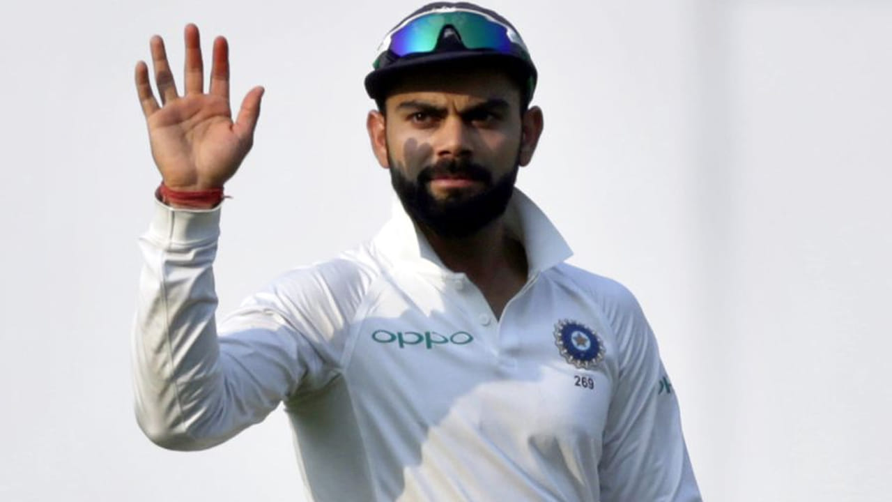 Virat Kohli: ప్రేక్షకులకు అసభ్యకర సైగలు.. విరాట్ కోహ్లీపై జీవితకాలం ...