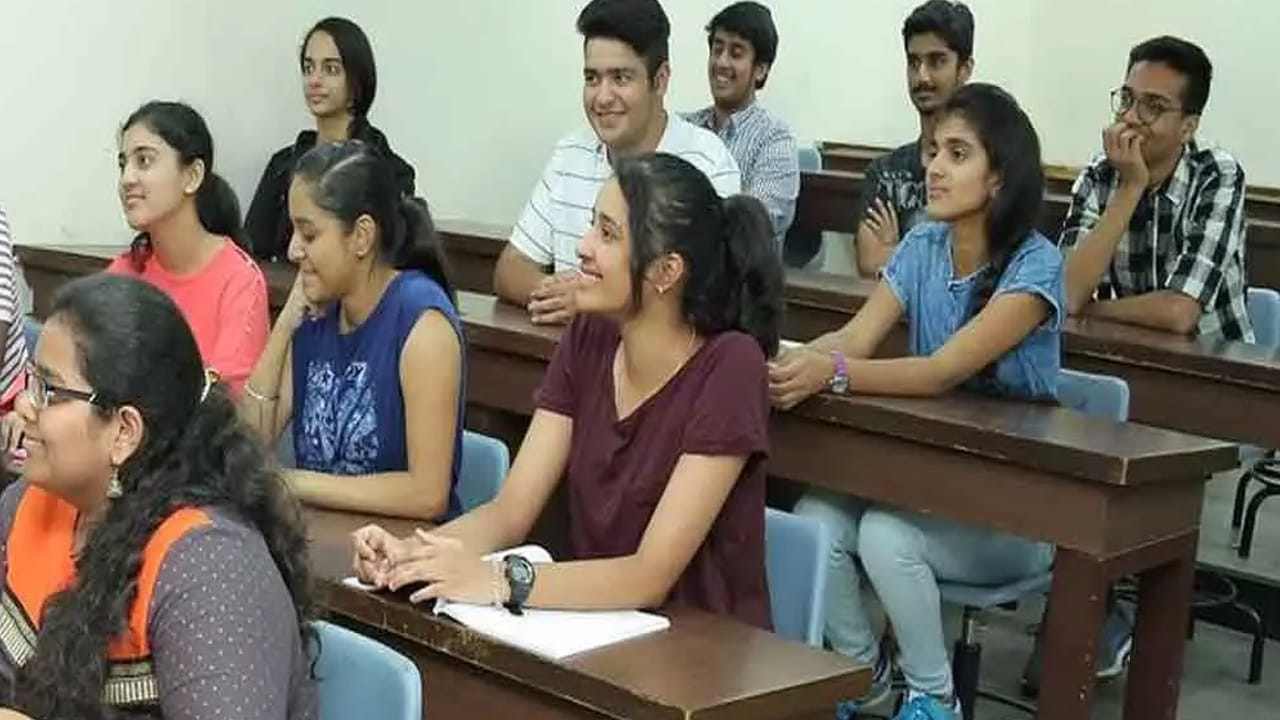 AP Students: ఏపీ ఇంటర్ అకడమిక్ క్యాలెండర్ విడుదల.. హాలిడేస్ లిస్ట్ ...