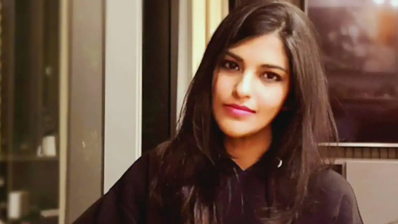 Ankita Bose: తనపై తప్పుకు కథనాలు అంటూ రచయిత మహేష్ మూర్తిపై అంకితి బోస్ ...
