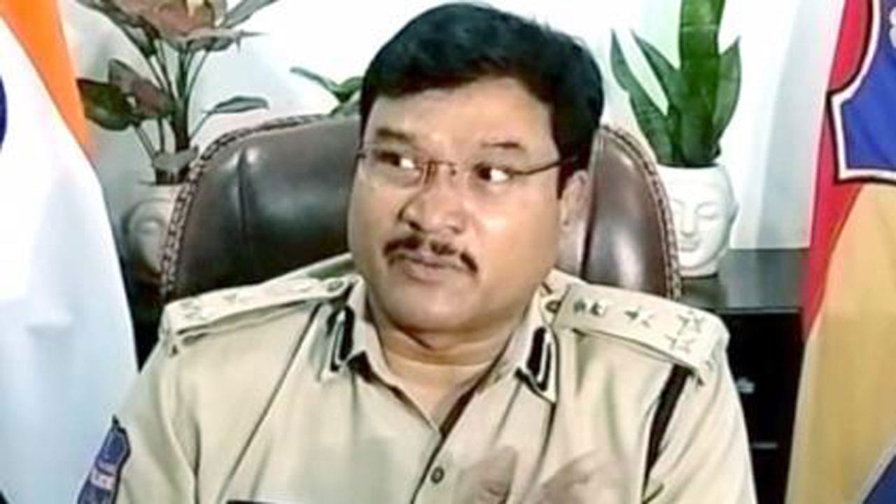 CP Ranganath: ఆరోపణలు రుజువు చేస్తే ఉద్యోగానికి రాజీనామా చేస్తా.. ఎంపీ ...