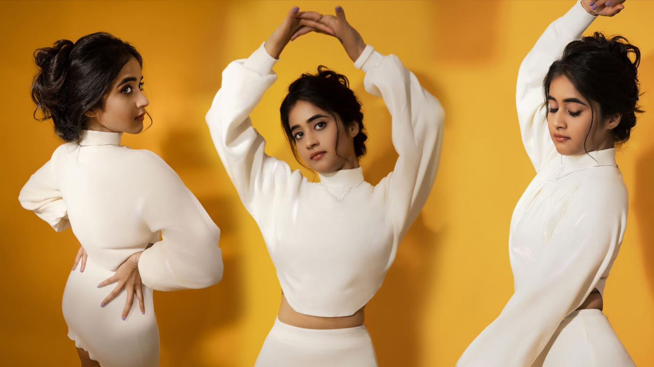 Deepthi Sunaina: అందానికే అప్పు ఇవ్వగల అందం తనది.. ట్రెండీ డ్రెస్‌లో ...