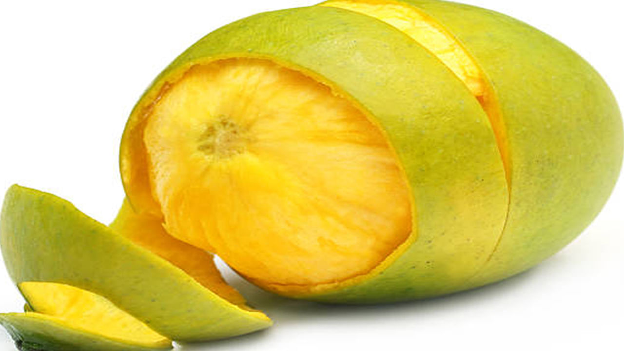 Mango Peel: మామిడి తిని తొక్క పడేస్తున్నారా.. ఈ లాభాలు తెలిస్తే అస్సలు ...