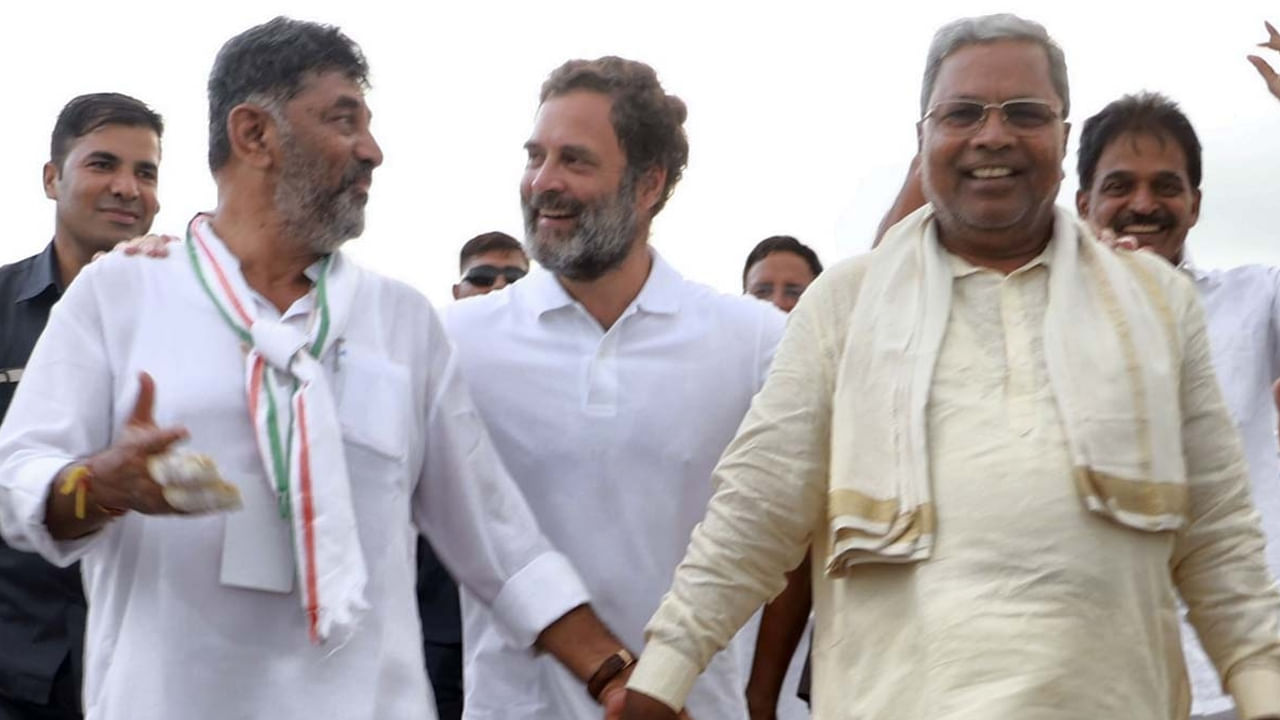Karnataka CM: కర్నాటక ముఖ్యమంత్రి ఎవరు.. మరికాసేపట్లో తేల్చనున్న రాహుల్ గాంధీ.. - Telugu News ...