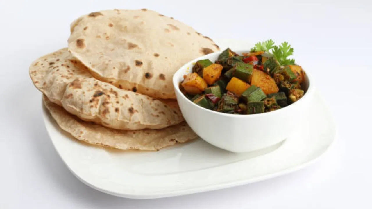 Roti Making Tips: చపాతీలు గట్టిగా అవుతున్నాయా? పిండిని ఇలా కలిపితే చాలా ...