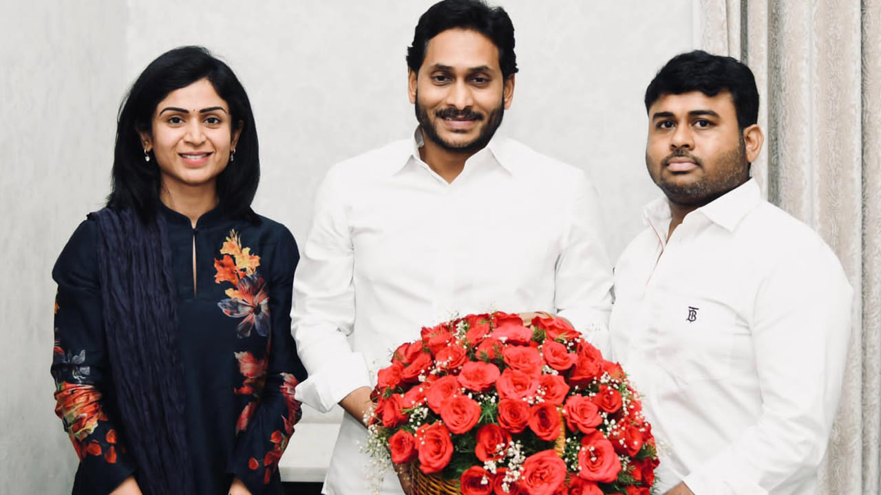 AP Politics: ఆలూరు లేదా పత్తికొండ.. ఏదైనా పర్వాలేదు.. గెలిచి జగనన్నకు ...