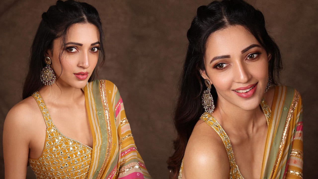 Neha Shetty: నేను మీకు అప్పుడే బోర్ కొట్టేశానా ?.. అభిమానులతో డీజే ...