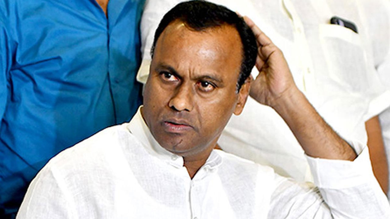 Telangana: ఆ రోజు బాత్‌రూమ్‌లోకి వెళ్లి ఏడ్చాను.. భావోద్వేగానికి గురైన ...