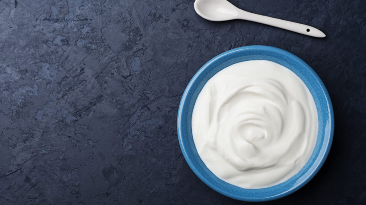 Avoid with Curd: పెరుగును ఇష్టంగా తింటున్నారా.. పొరపాటున కూడా వీటితో ...
