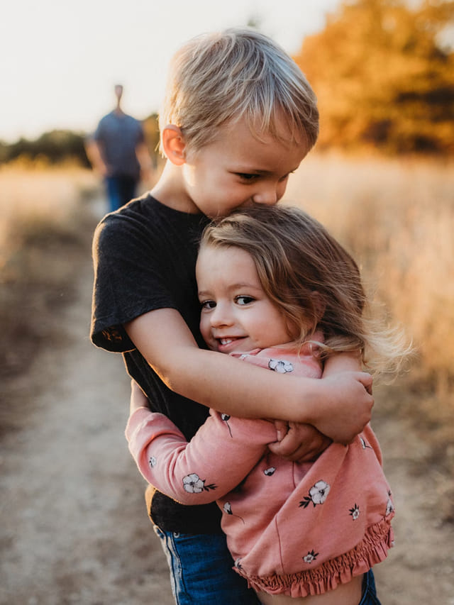 పిల్లలకు ఆస్తులు కాదు.. తోబుట్టువులను ఇవ్వండి.. ! – TV9 Telugu