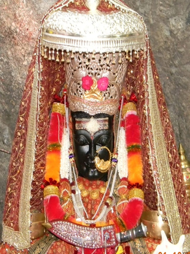 సైన్స్‌కి అందని అద్భుతం.. కాలంతోపాటు మారే ధారీదేవి – TV9 Telugu