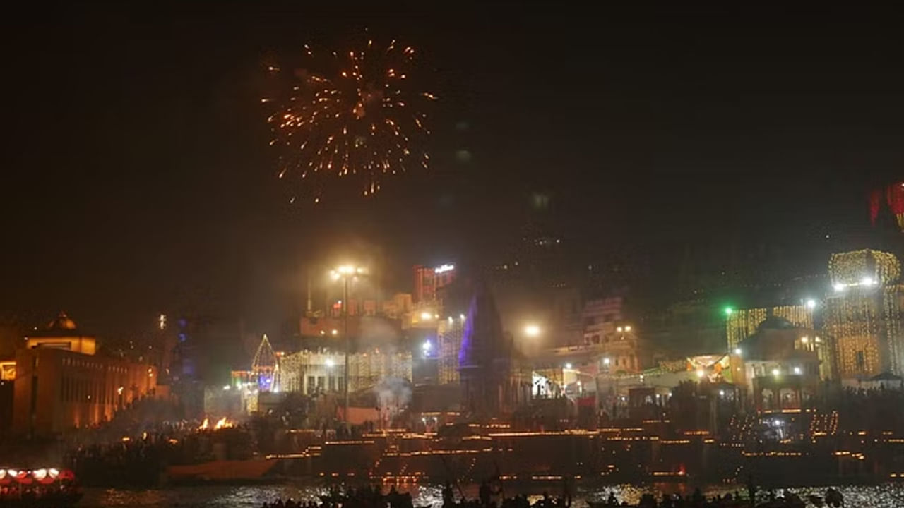 Dev Diwali: స్వర్గం దిగివచ్చిందా అన్నట్లు కాశీలో వైభవంగా దేవ్ దీపావళి ...