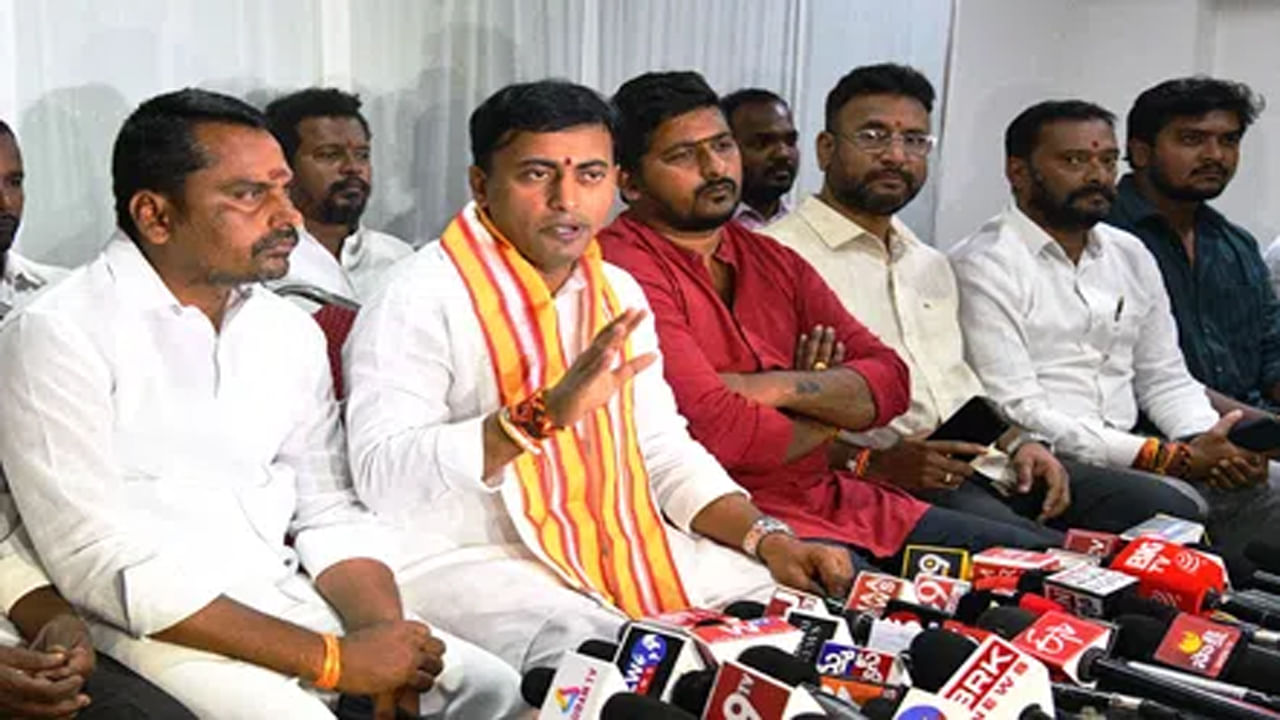 Telangana Election: రాకేష్ రెడ్డికి ఏమైంది..? కమలం వదిలి గులాబీ గూటికి ...