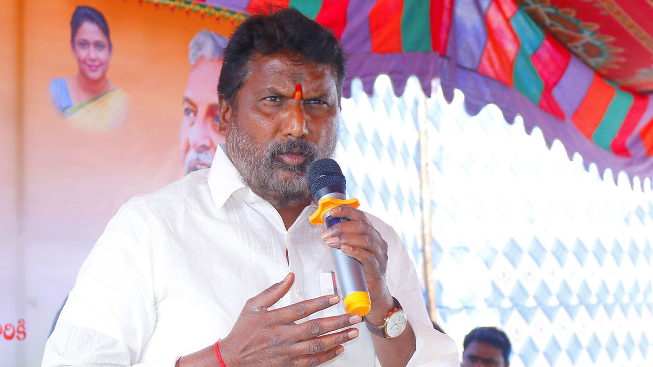 Adluri Laxman: కారు బోల్తా.. తెలంగాణ ప్రభుత్వ విప్‌ అడ్లూరి లక్ష్మణ్‌కు ...