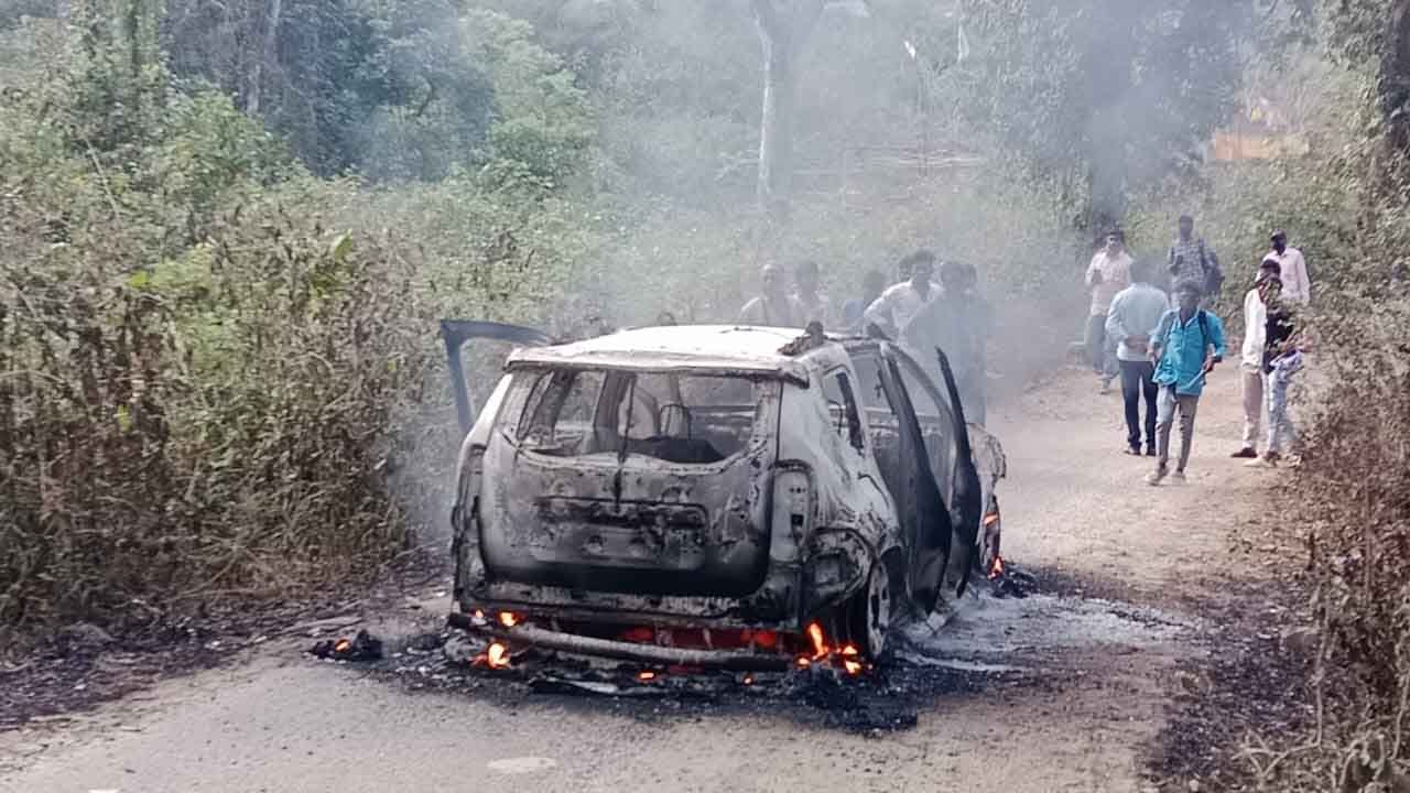 Car Fire: ప్రకృతి అందాలను ఆస్వాదిస్తూ.. ఘాట్ రోడ్‌లో కారు ప్రయాణం ...
