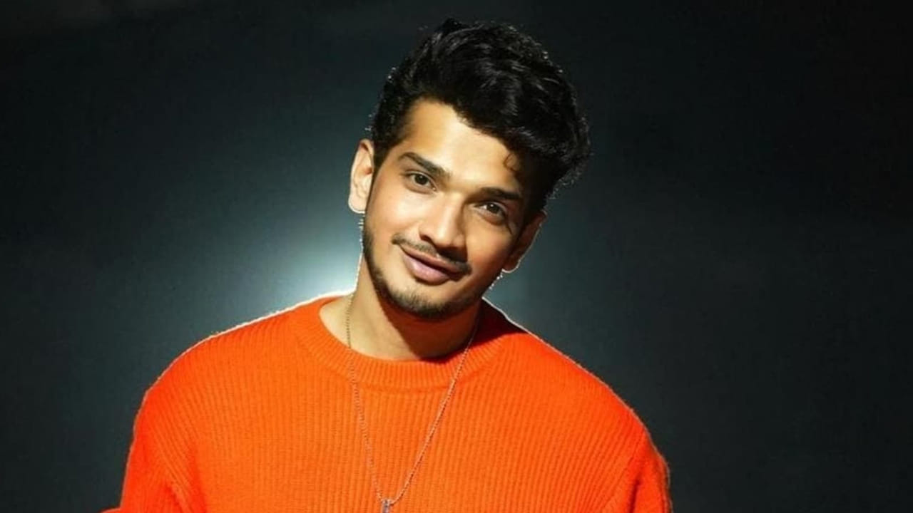 Bigg Boss: హుక్కా పార్లర్ పై పోలీసుల దాడి.. బిగ్‏బాస్ విన్నర్ అరెస్ట్ ...