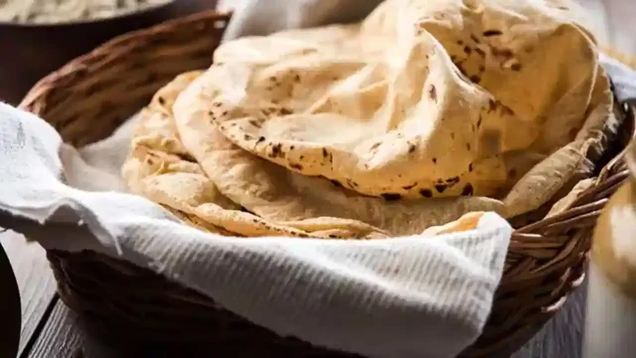 Baasi Chapati: రాత్రి మిగిలిపోయిన చపాతీ పడేస్తున్నారా? ఈ విషయం తెలిస్తే ...